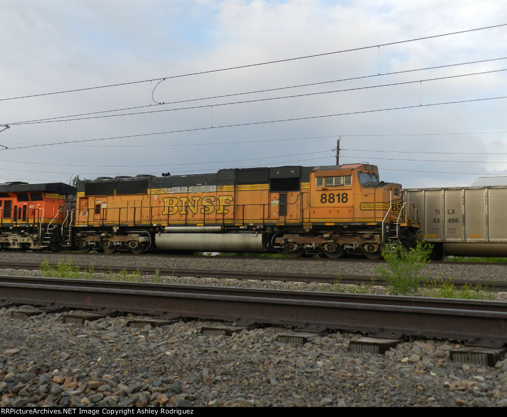 BNSF 8818